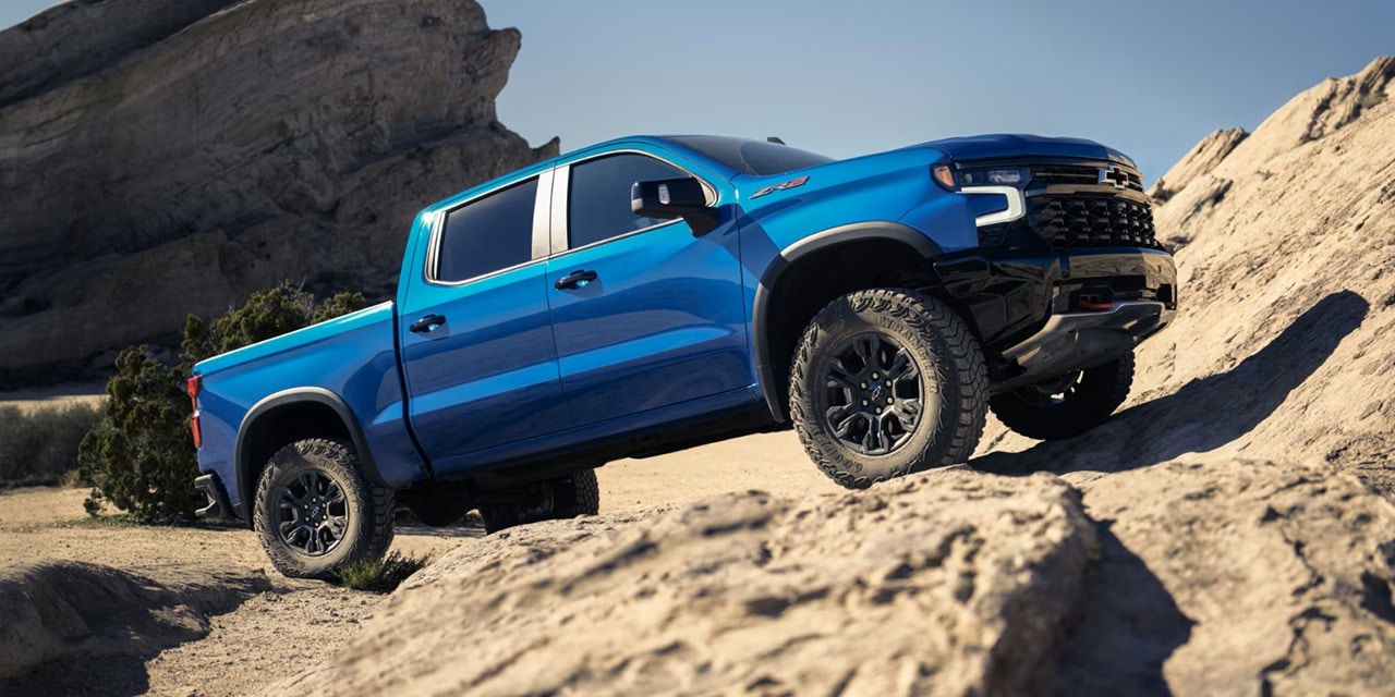 2026 Chevrolet Silverado 1500 Review: Engines, Capability, Interior ...